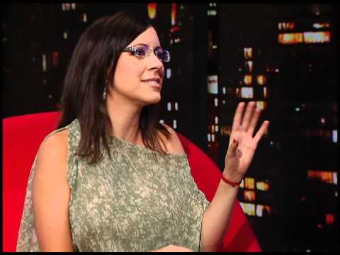 Entrevista a Carla Angola - YouTube
