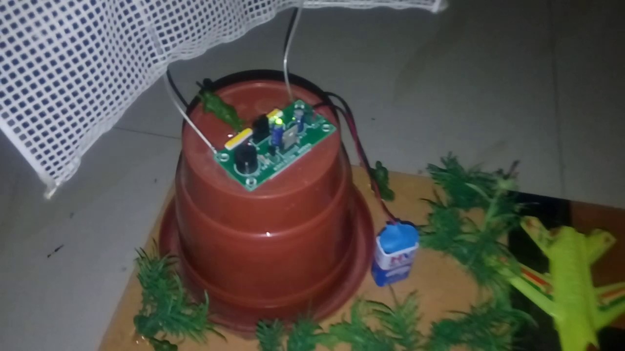 Radar working model - YouTube