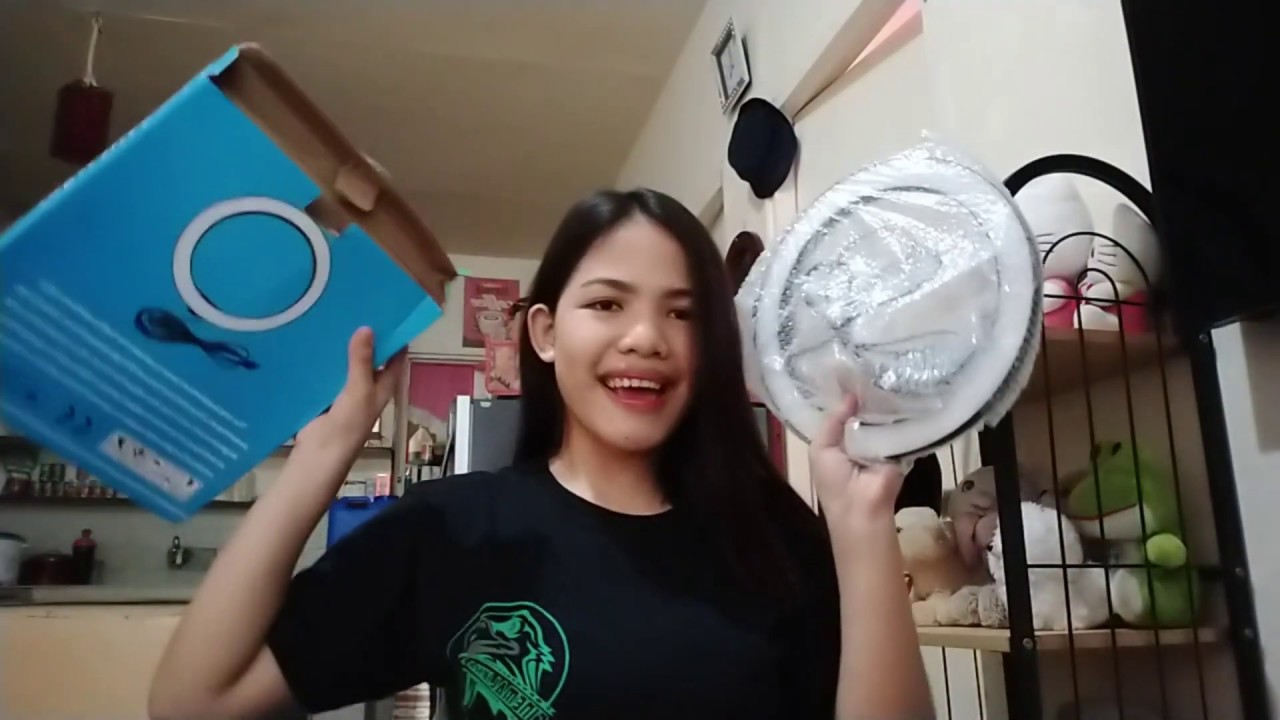 AFFORDABLE 26CM RING LIGHT FROM LAZADA/ UNBOXING - YouTube