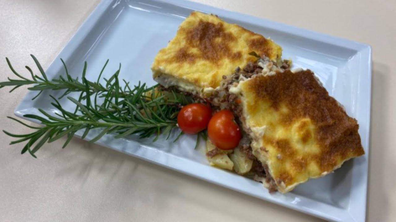 Gatime nga zonja Albana, Musaka me patate dhe kimë, një super tavë ...