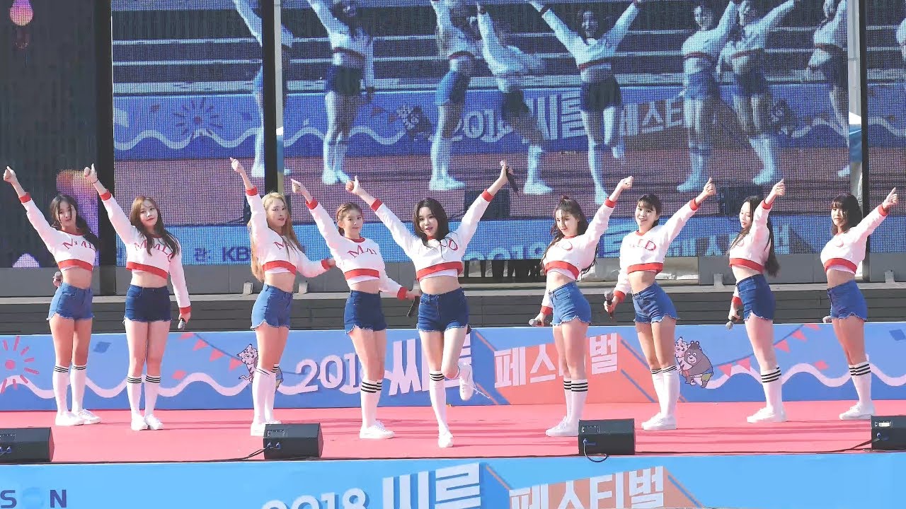[4K] 181007 모모랜드 직캠 (MOMOLAND) - 뿜뿜(BBoom Bboom) @2018 씨름 페스티벌(한강 예빛섬)/Fancam By 쵸리(Chori) - YouTube