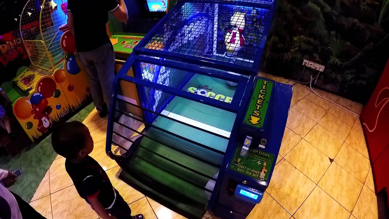 ARFAN PLAY SIMPSONS SOCCER ARCADE INDONESIA - YouTube