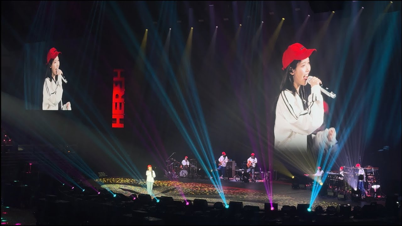아이유 IU_Secret Garden (비밀의 화원)_240406 IU H.E.R. WORLD TOUR CONCERT IN ...
