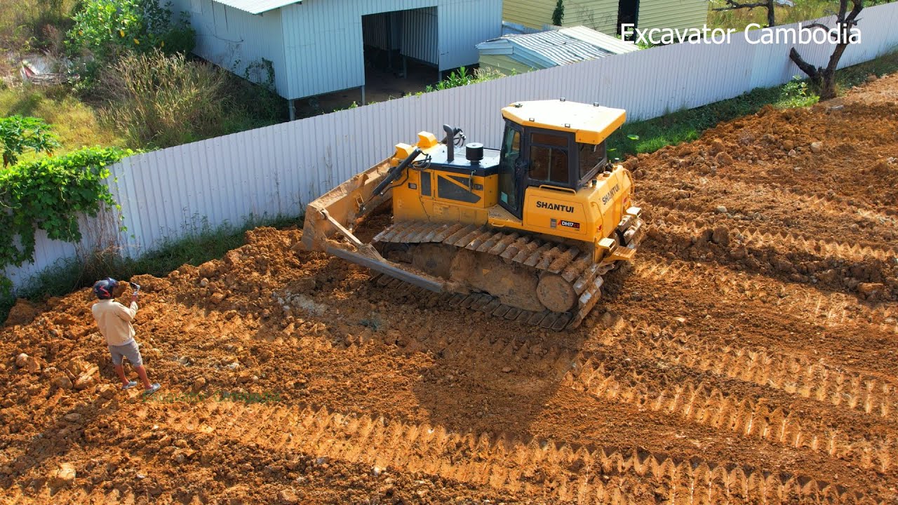Komatsu D41P Dozer And SHANTUI DH17C2 Dozer Pushing Dirt & 5TON Truck ...