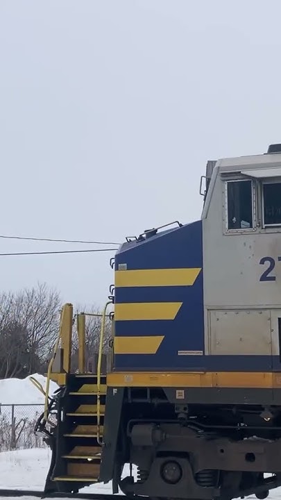 CN#322 Switching at Brockville #shorts - YouTube