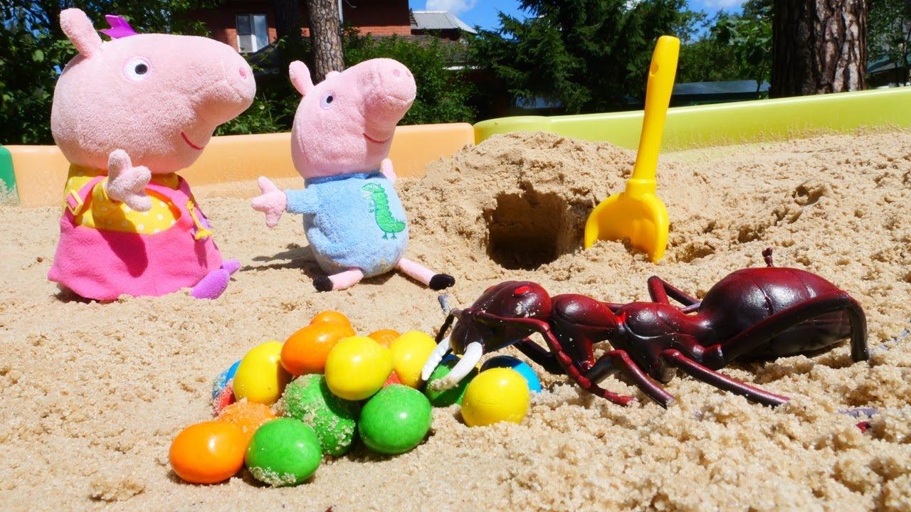 Bebek videoları. Oyuncak karınca Domuz Peppa'nın ailesine geliyor ...