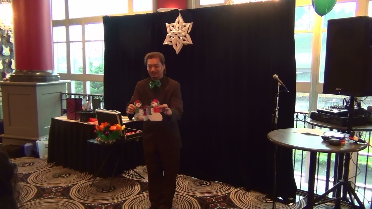 2016 Christmas Magic Show - YouTube