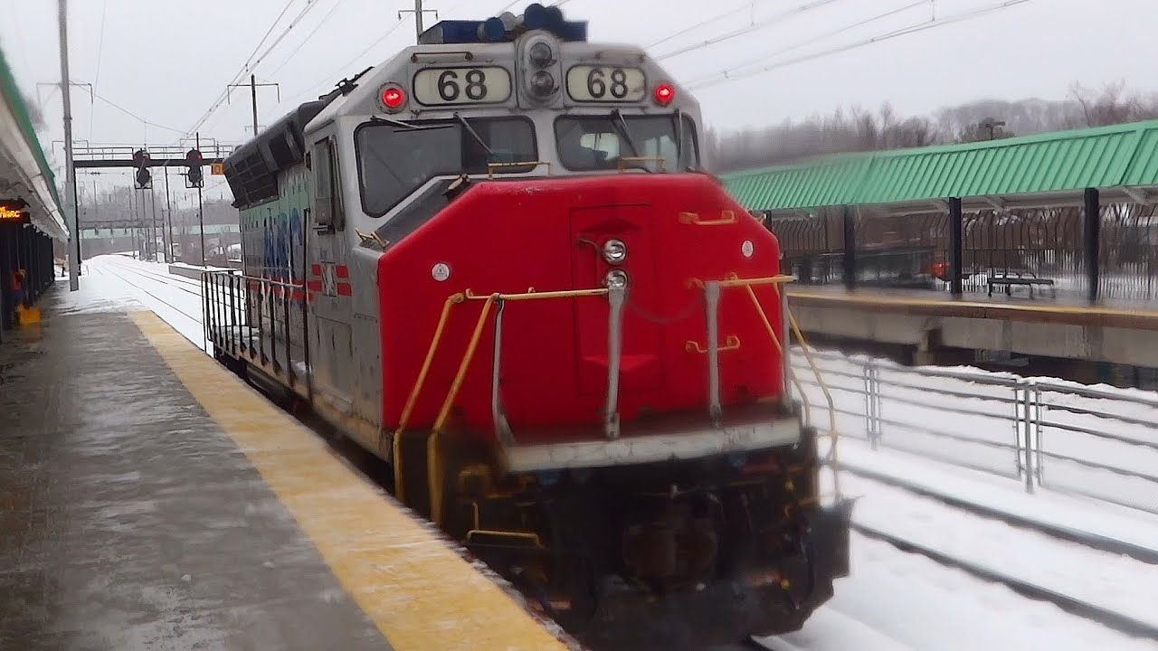 MARC GP40 #68 Lonely Traveling The NEC - YouTube