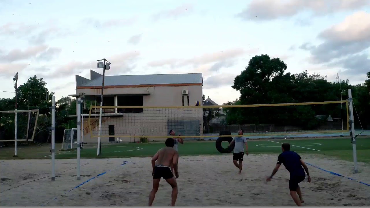 Beach volley Bali 2020 - YouTube