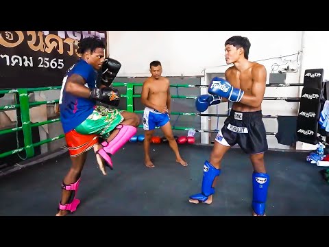 ISHOWSPEED vs. PRO MUAY THAI FIGHTER