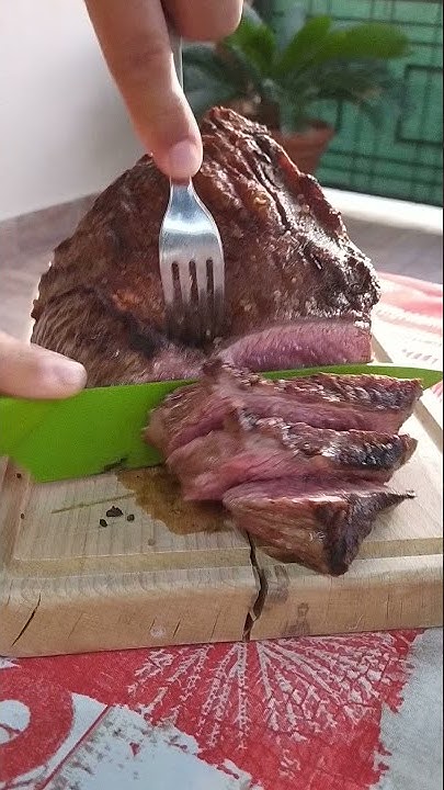 Picanha da 2kg cotta su barbecue a gas - YouTube