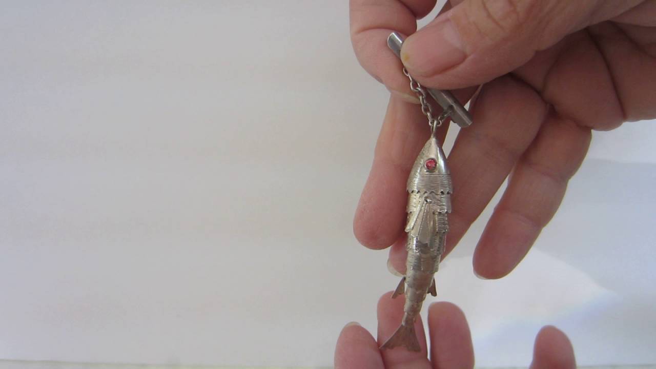 Vintage Sterling Silver Articulated Fish Pin with C clasp Closure - YouTube