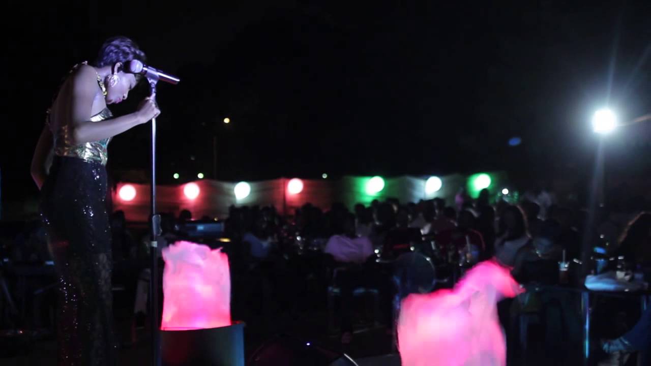 Efya - Weather 4 Two (Live at 'Forgetting Me' release party, +233 Jazz ...