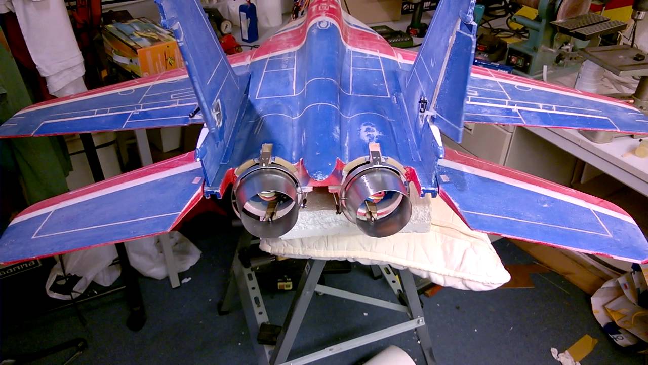 Flyfly mig with thrust vectoring 90mm edf - YouTube