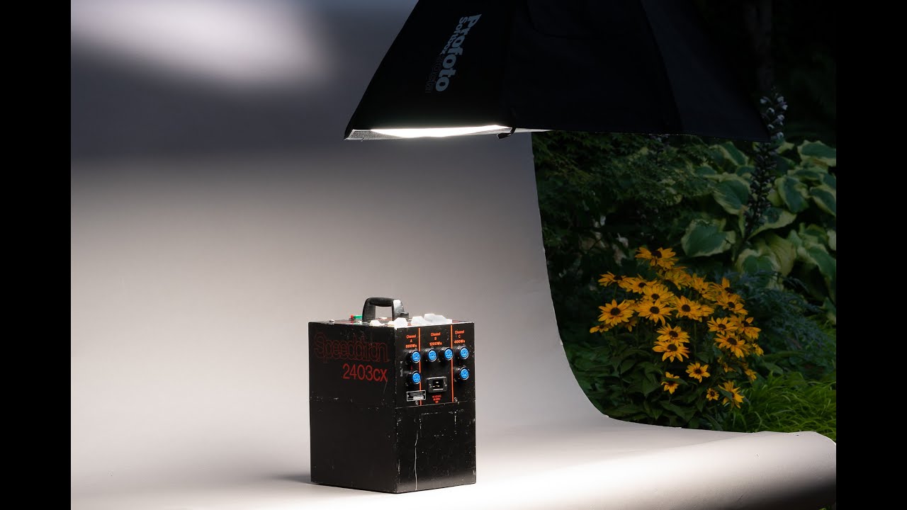 Speedotron 2403CX - 2400 watts to 50 watts - YouTube