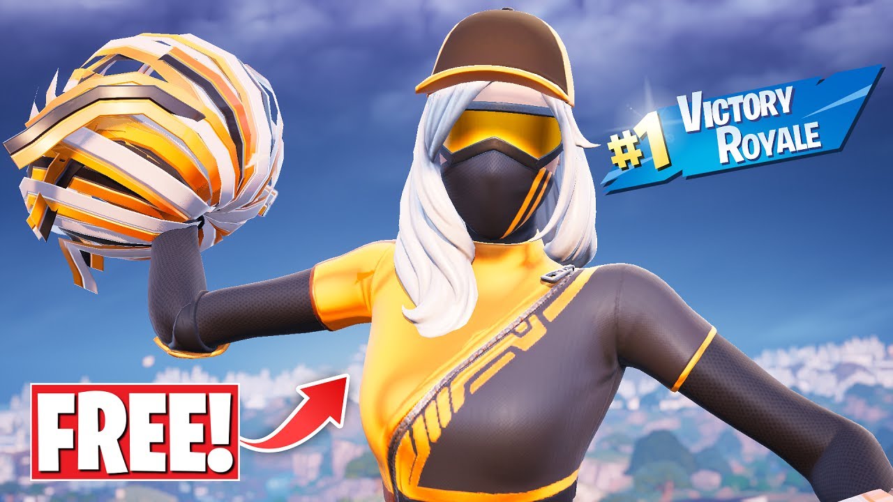 Victoria con la skin PILOTO DE PASARELA Fortnite - YouTube