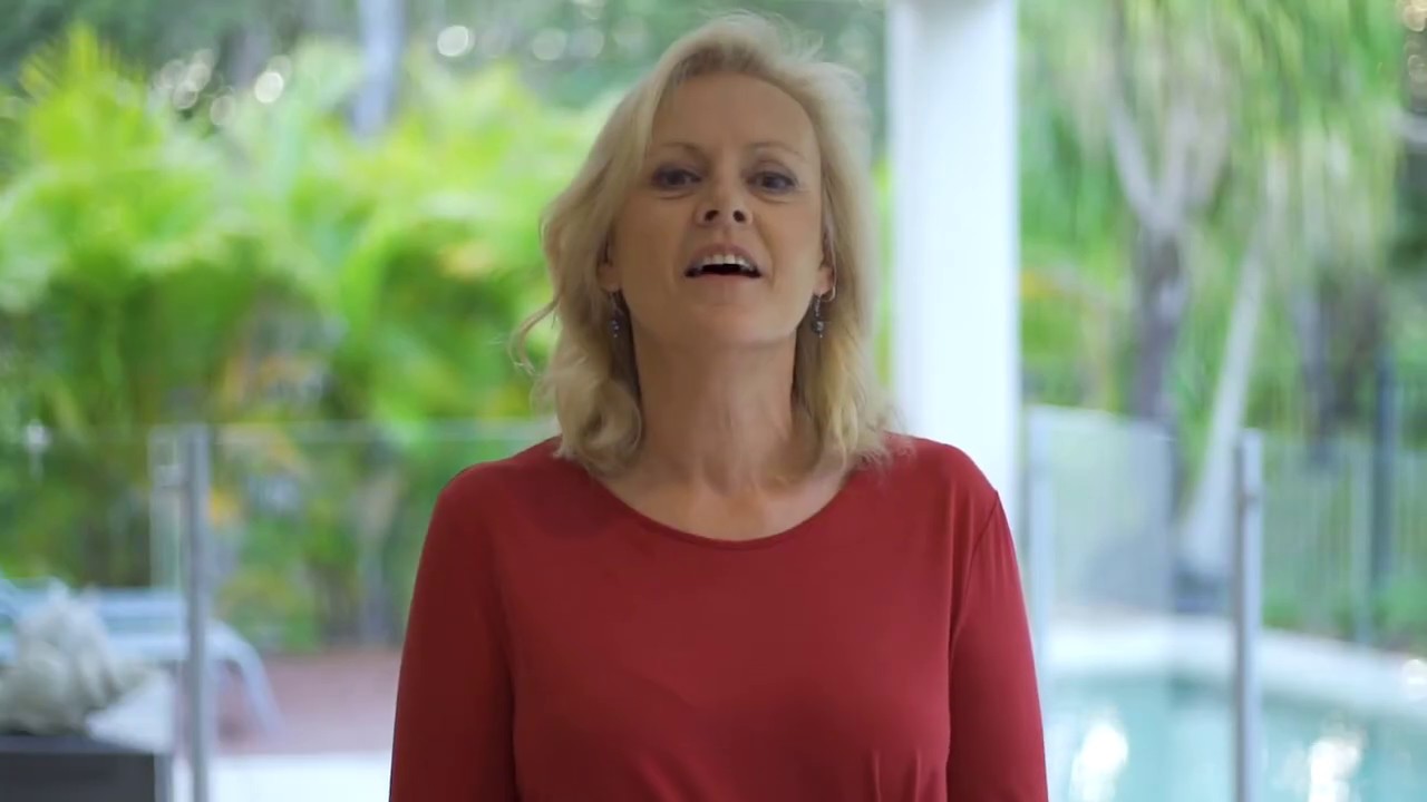 Tracey Nash Introducing 19 Brianna Close, Buderim - YouTube
