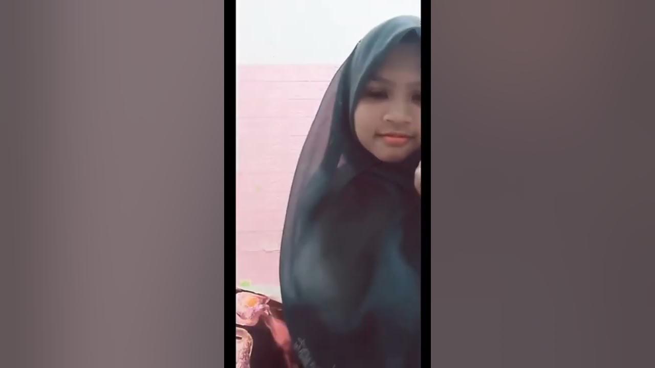 live bar bar.gadis hijab pamer toket gede.live hot.abg colmek - YouTube