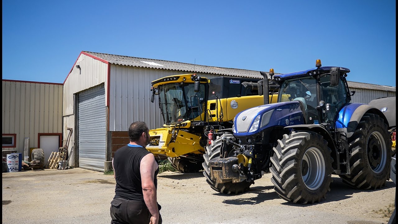 NEW HOLLAND T7HD BLUEPOWER with square baller - YouTube