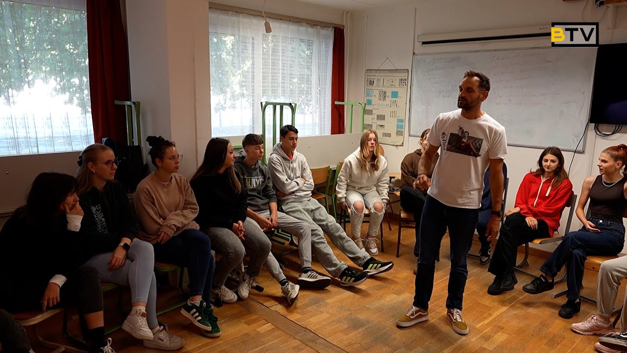 Pettkó-nap a lovasiskolában - YouTube