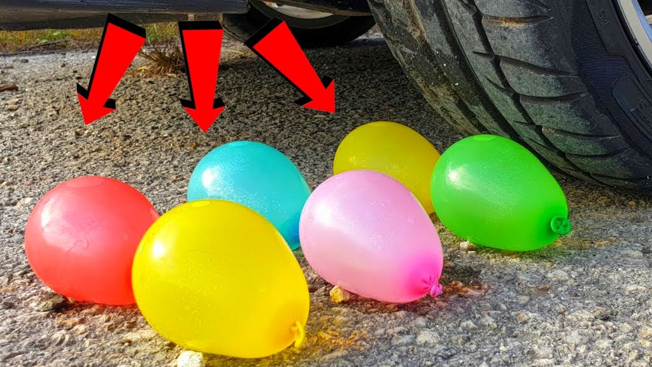 EKSPERIMEN MOBIL vs BALON AIR WARNA WARNI | Menghancurkan Benda Renyah ...