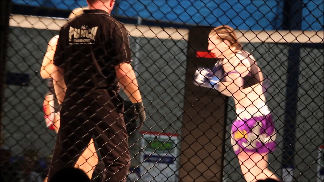 Angie Dickenson vs Manda Gleeson Legion 6 - YouTube