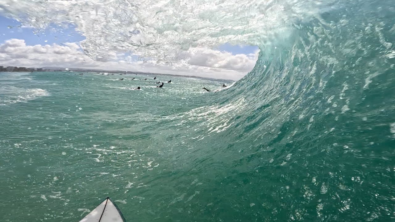 POV SNAPPER ROCKS BARRELS - YouTube