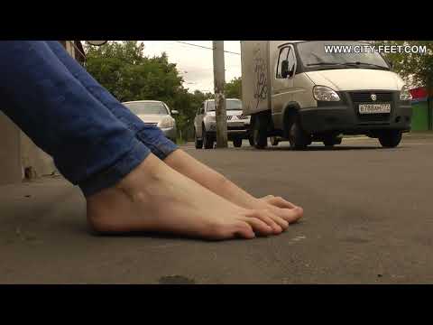 City-Feet.com - A windy summer day - Tatiana [1]