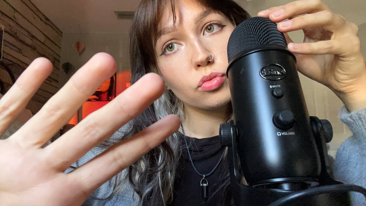 ASMR | get the SHIVERS 🕸️🎧(mic scratching, hand sounds, mouth sounds ...