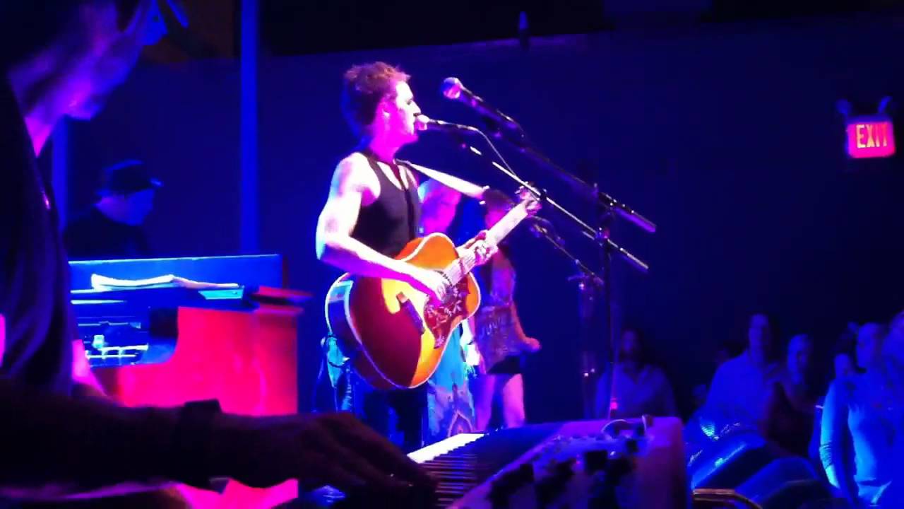 Charlie Mars- "Listen To The Dark Side" Live in Austin - YouTube