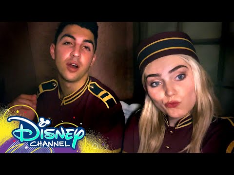 Quest Champs vs. Newbies | Part 2 | Making of Disney Holiday Magic ...