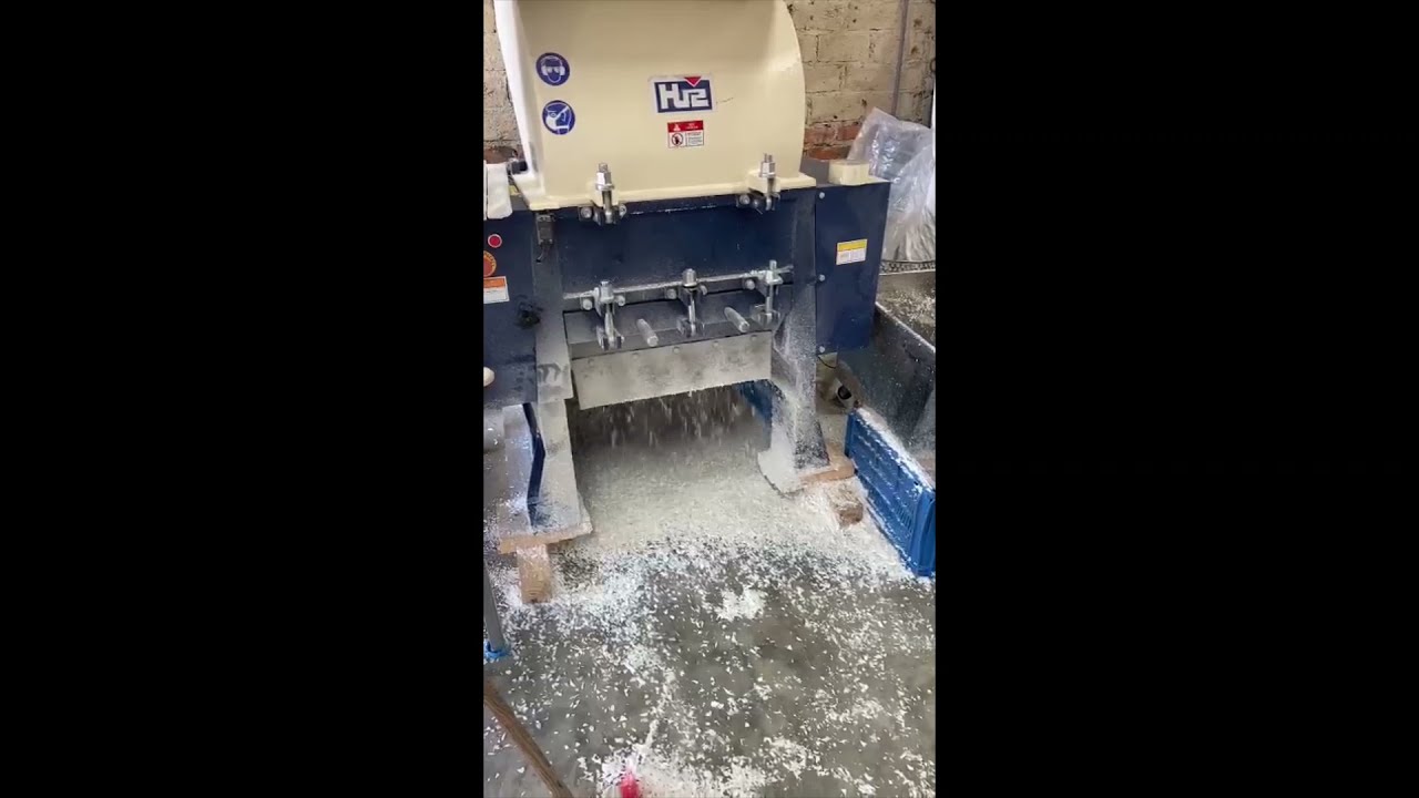 Molino para plastico plasticsa huare HSS600 POLICARTON - YouTube
