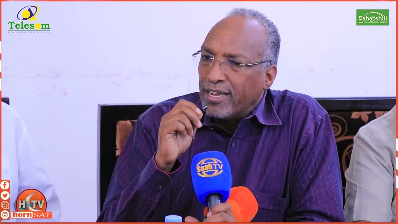 Siyaasi Cabdicasiis Maxamed Samaale oo Tacsi udiray Marxuum Sheekh ...