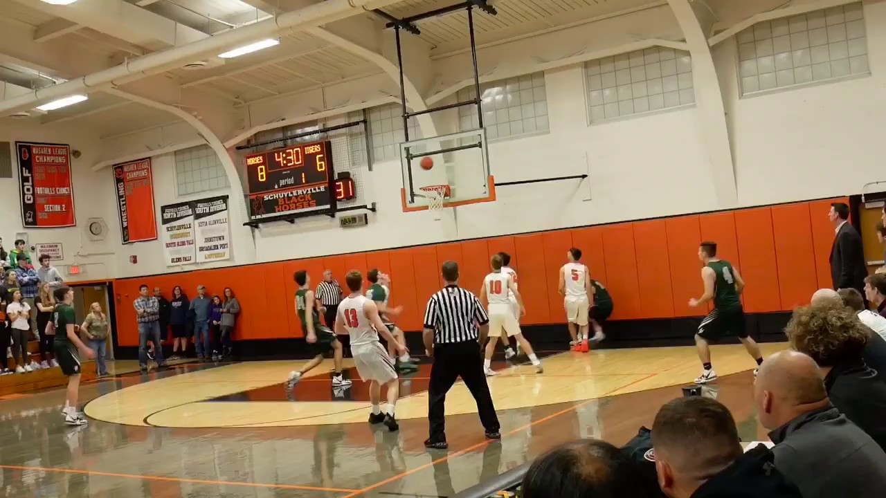 JONATHAN BEAGLE PUTBACK DUNK - YouTube