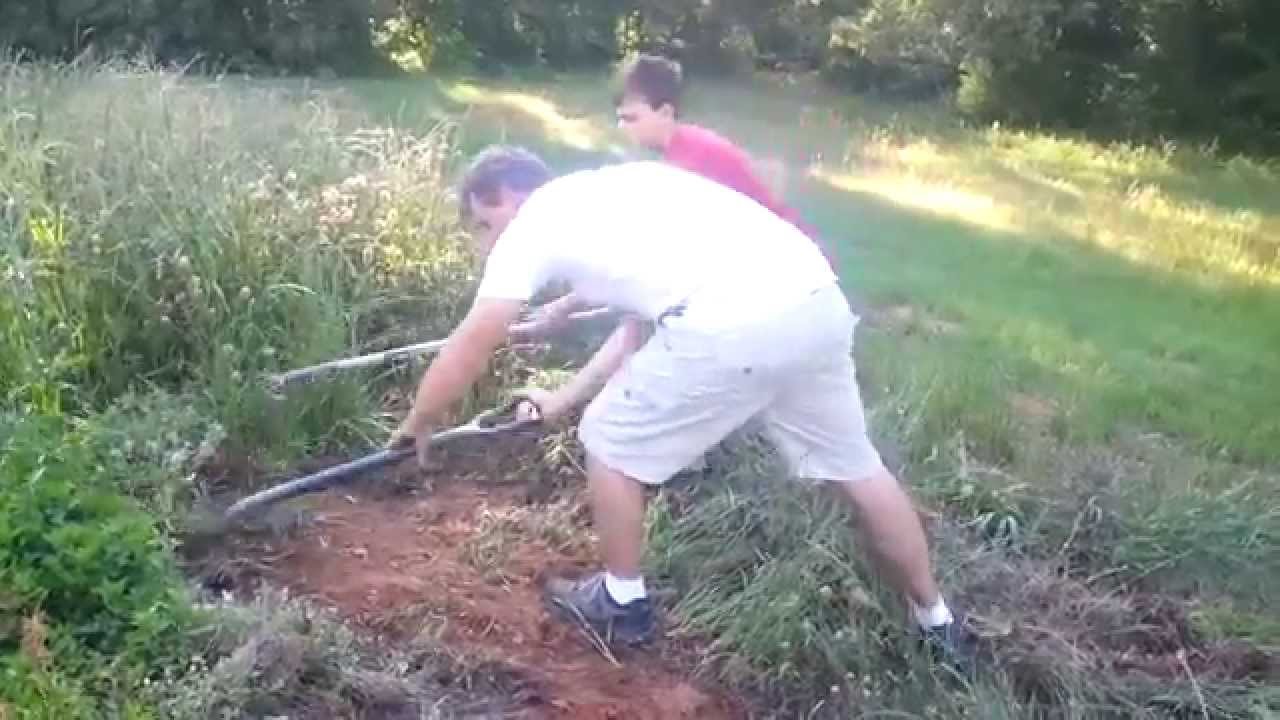 Dave's Super Easy 2 Person Weeding Technique - YouTube