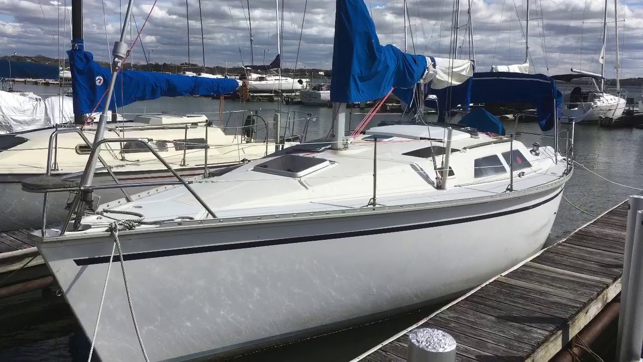 1989 Hunter 30 - YouTube