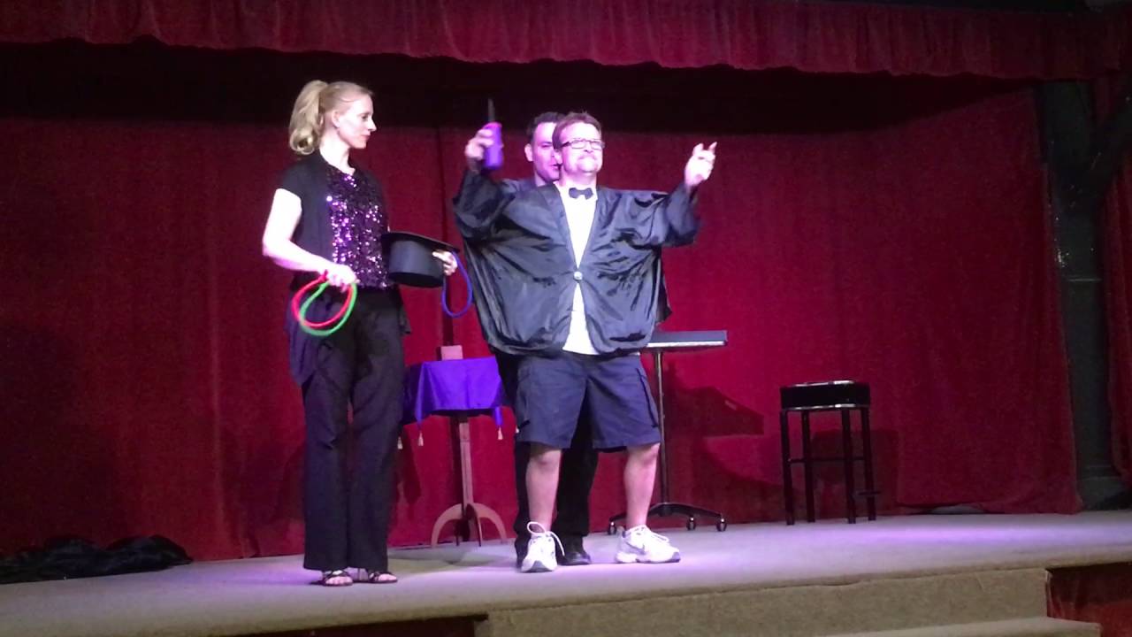 Cliff and Kelly ft. The Amazing Randy - YouTube