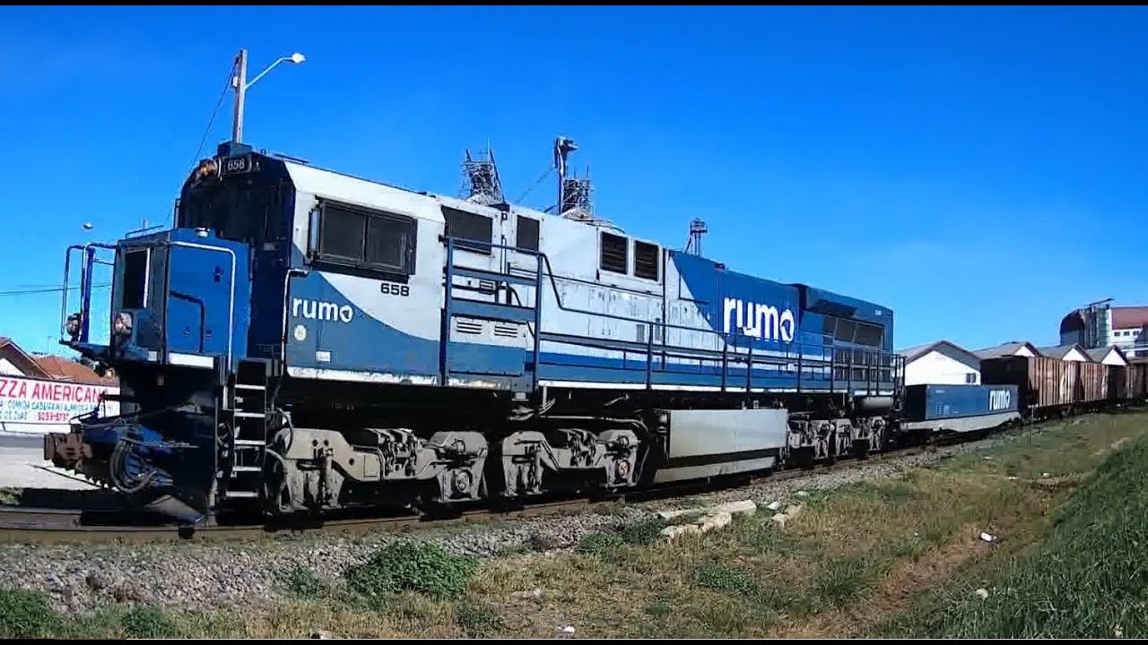 TREM Rumo - Locotrol + Helper de ES43BBi Vagões Contêiner e Graneleiros ...