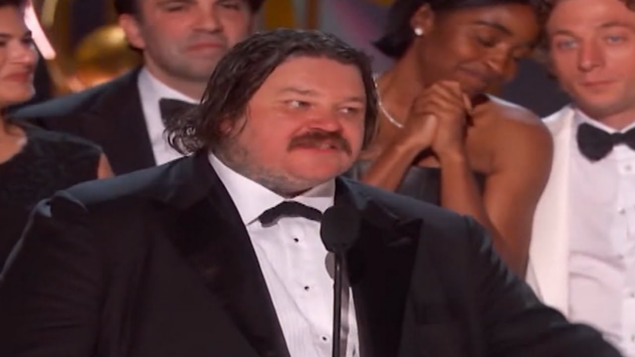 Fort Erie’s Matty Matheson steals the attention at Emmys - YouTube