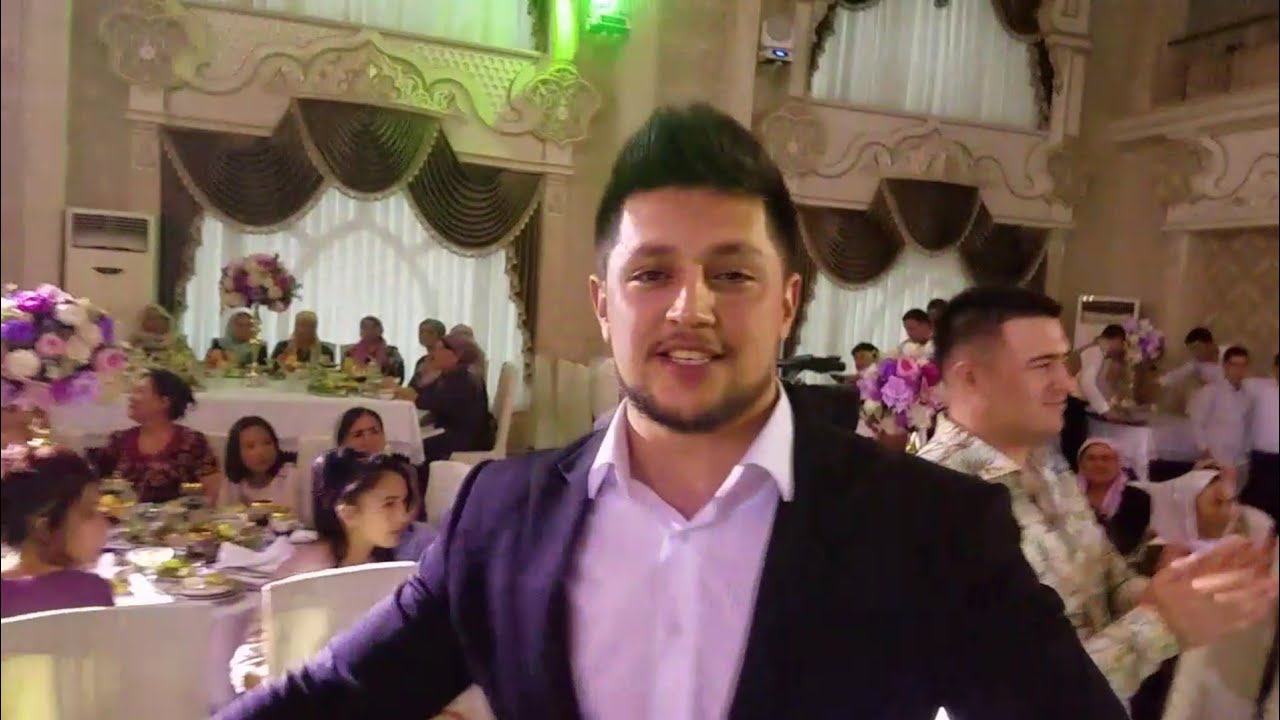 Jasurbek Mavlonovni To'yda Aktiyor Azamat Axrorov bilan birga - YouTube