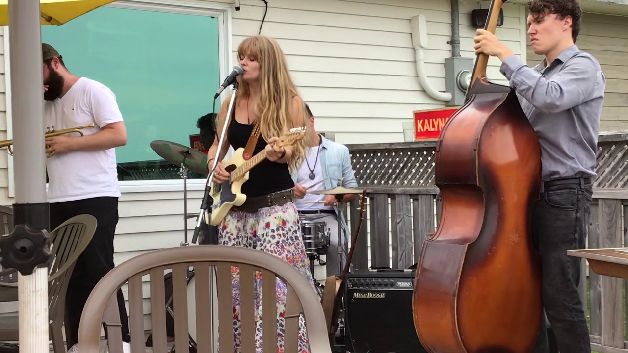 Kalyna Rakel - ‘Yellow-Blue’ live on PEI - YouTube