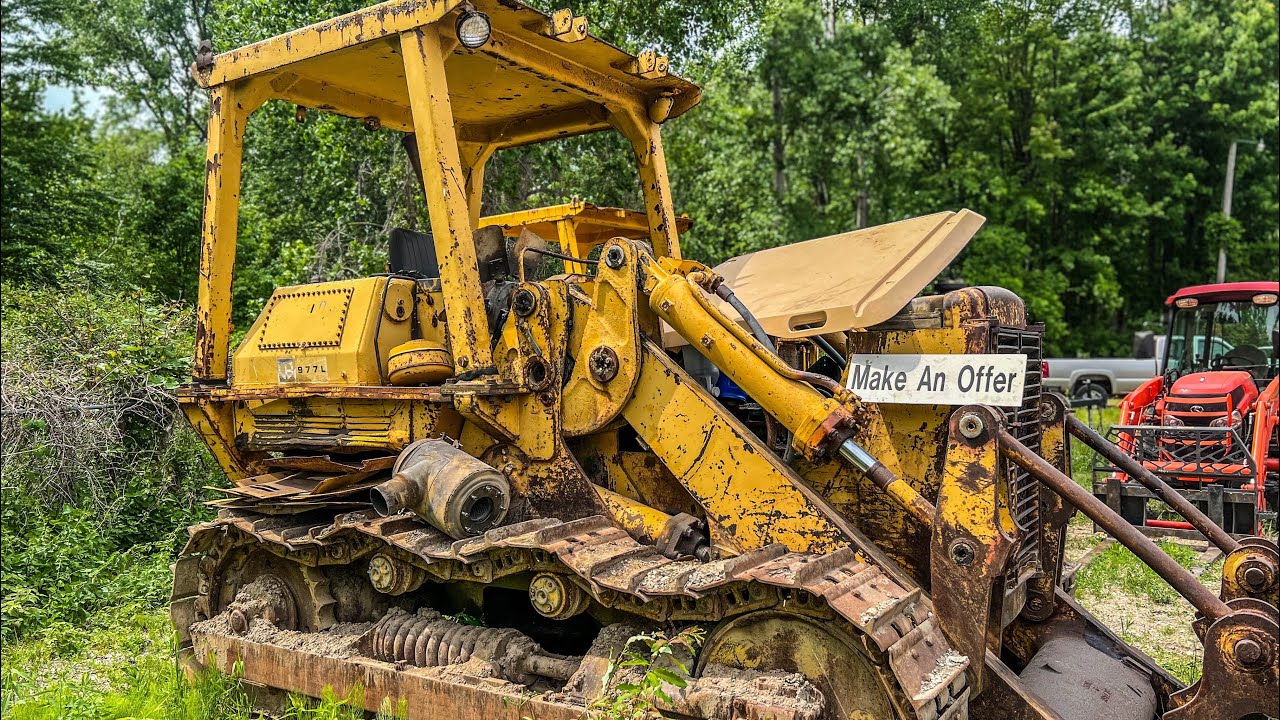 WILL IT START? | Scrapped Cat 977 Track Loader - YouTube