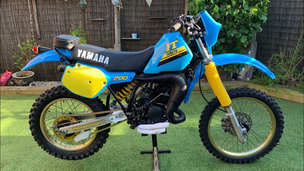 1986 Yamaha IT200 - YouTube