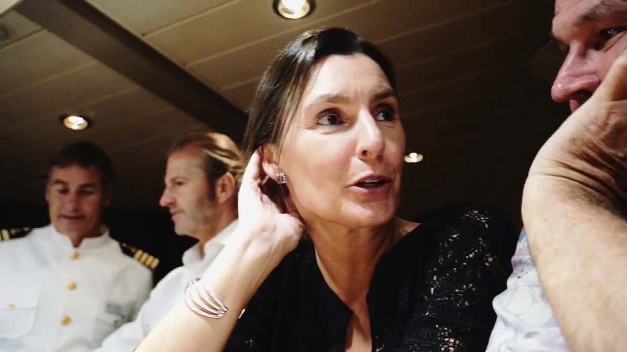 John Durst Tahiti vacation - Night of the Shots part 2 - YouTube