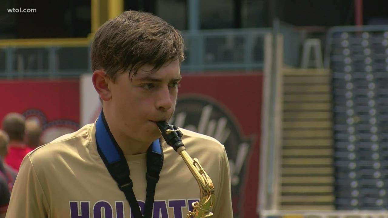 Holgate pitcher has stellar performance before game even starts - YouTube