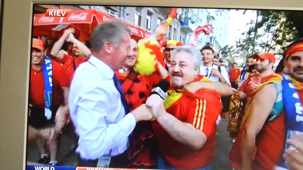 Mad Spain fans on Sky Sports before Euro 2012 final - YouTube