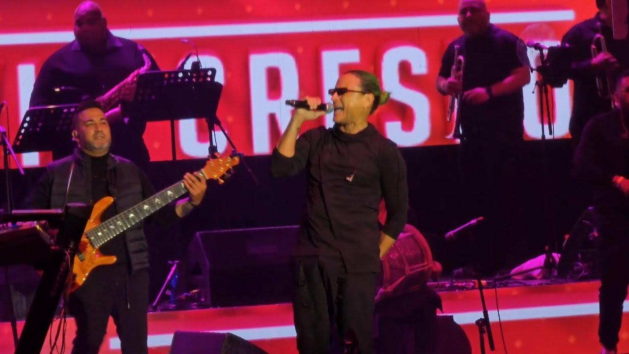 ELVIS CRESPO. TU SONRISA [ EN VIVO 2023 CHILE] VIDEO 4K - YouTube