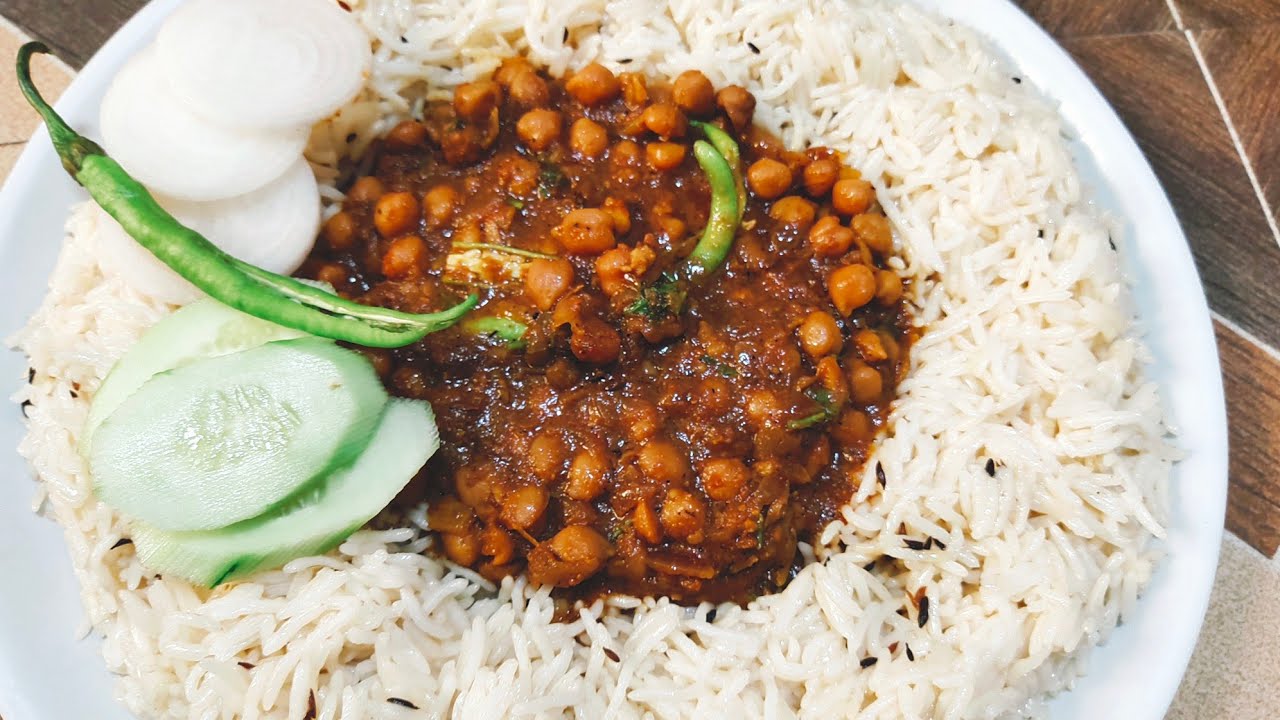 Chole chawal || Chole Chawal recipe || Street food - YouTube