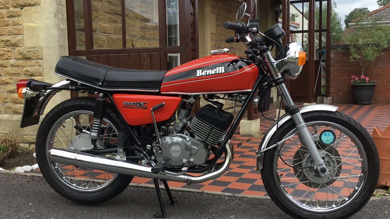 BENELLI 250 2C Electronica, Beautifully restored - YouTube