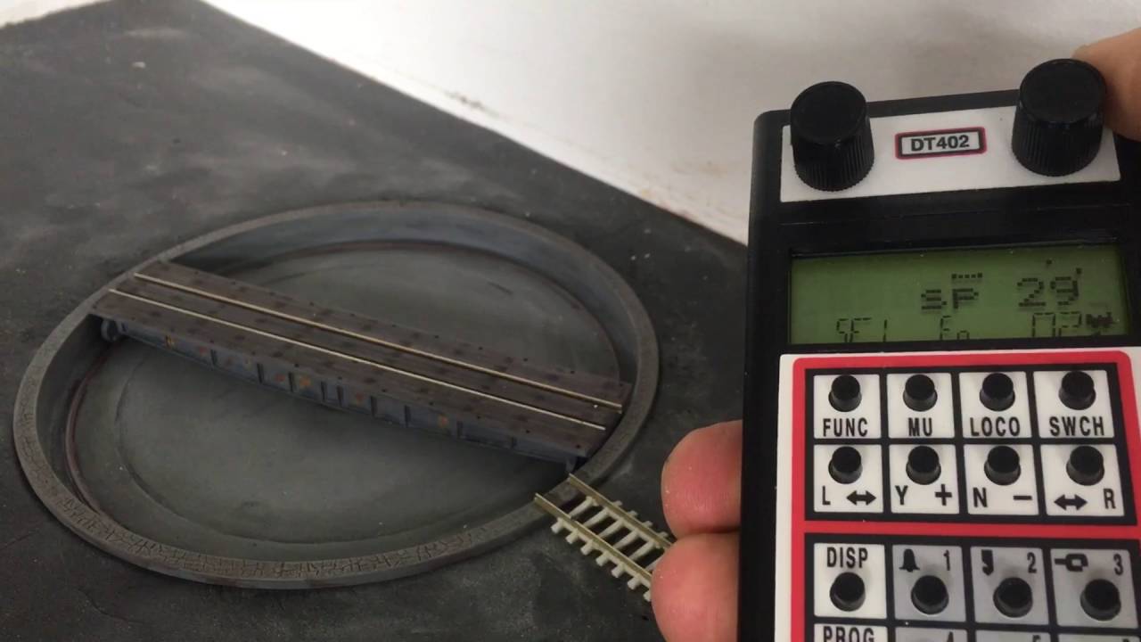 Turntable test - decoder fitted - YouTube